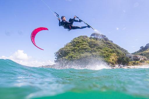 Top 3 Kites for Kiteboarding - 2021 Edition | Elite Watersports